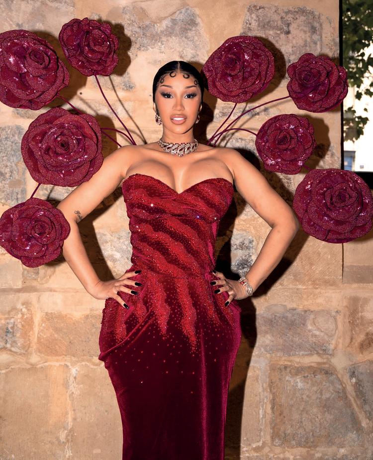 Inside Rahul Mishra’s Fall 2025 Couture Show That Had Everyone Talking ...